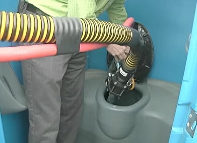 4 Simple Steps for Cleaning a Portable Toilet